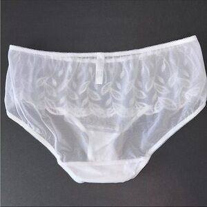Bali | Intimates & Sleepwear | Vtg Bali White Lace Desire Panty Plus ...